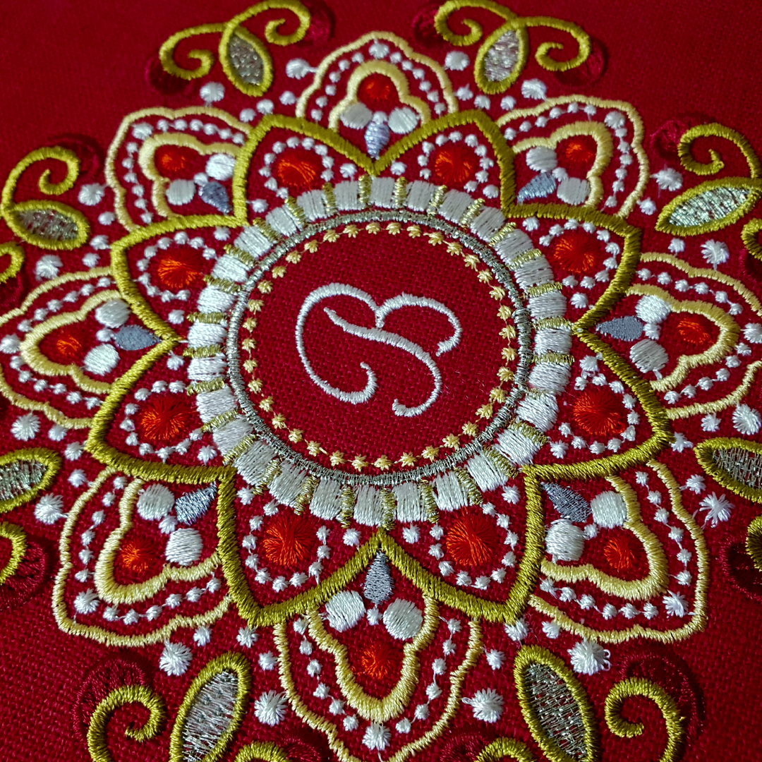 Jewelry style machine embroidery designs | Royal Present Embroidery