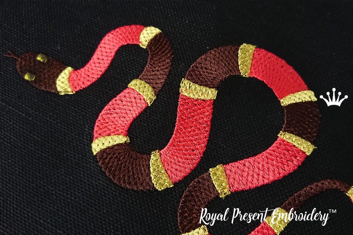 Snake Machine Embroidery Design - 6 sizes | Royal Present Embroidery